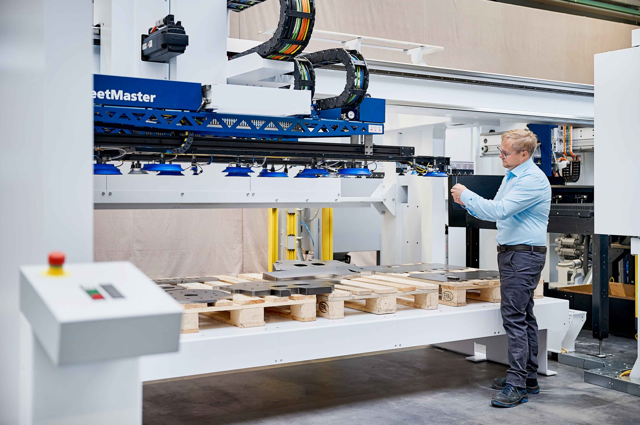 TRUMPF launches fully automated punch-laser combination machine - Shop ...