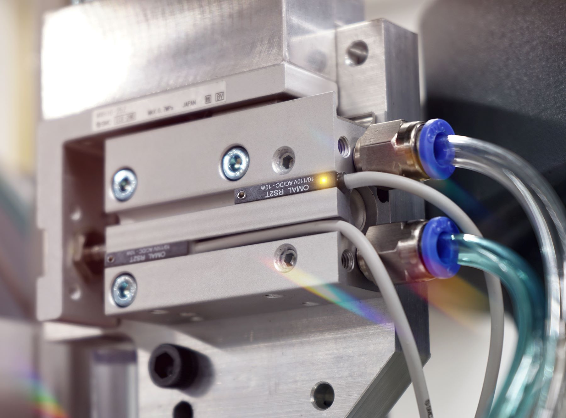 Mencom introduces magnetic sensors for industrial applications - Shop ...