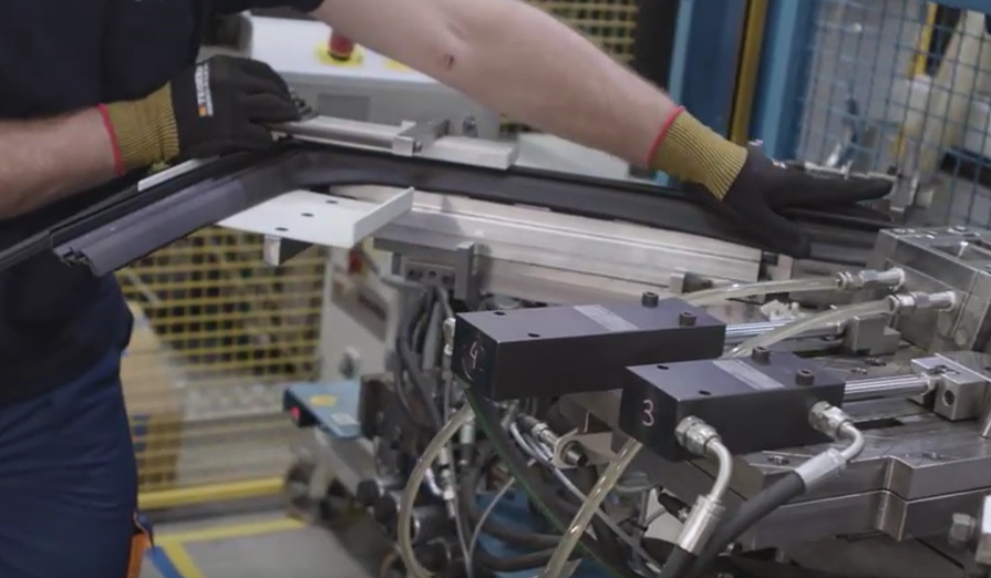 Canadian manufacturing sales decline in six provinces - Shop ...