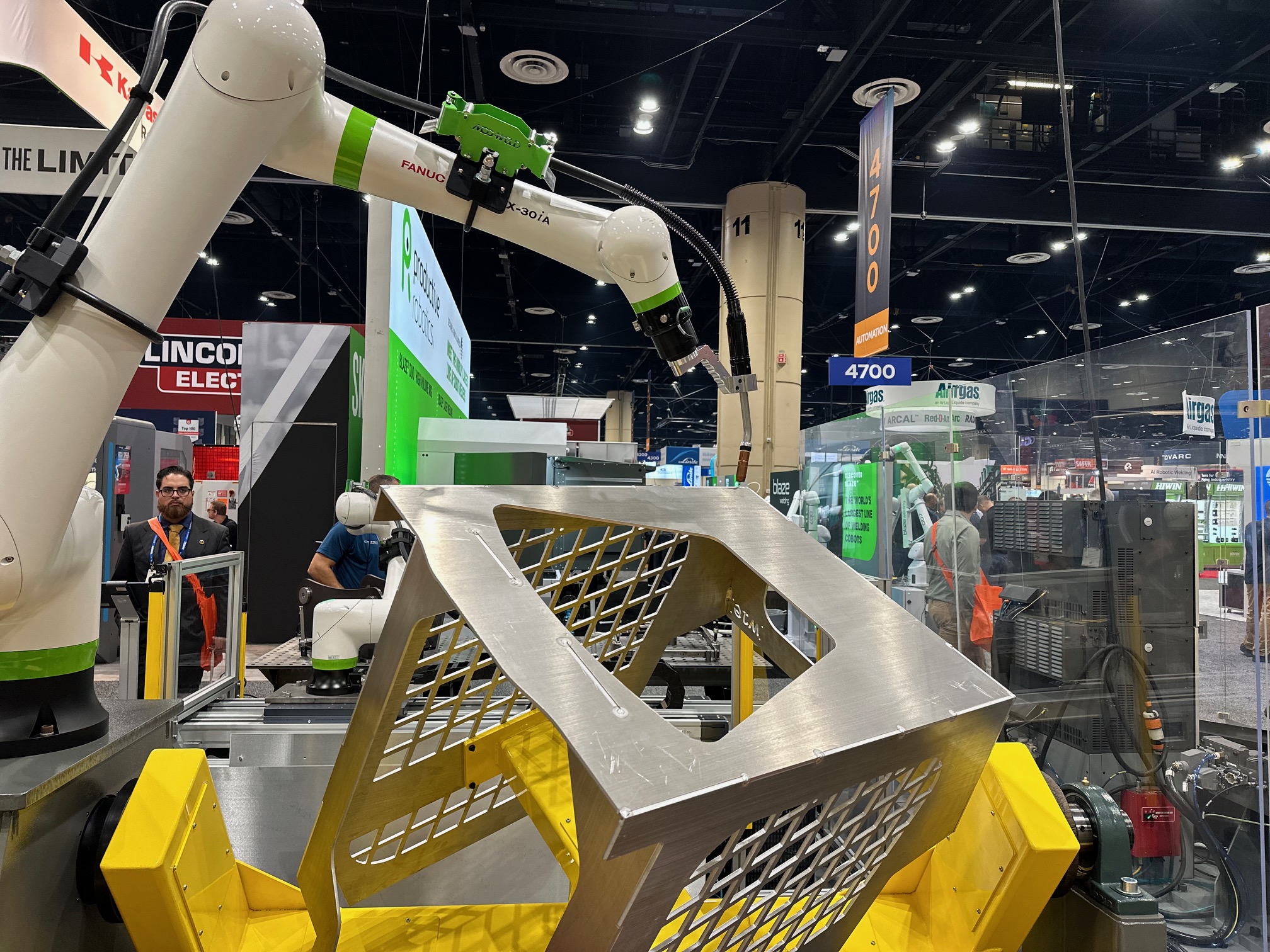 FANUC America launches new robot tutorial website - Shop Metalworking ...