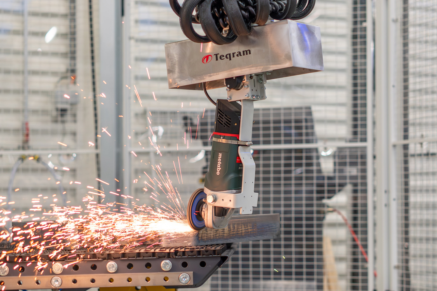 Robotic grinding for surface preparation - Shop Metalworking Technology