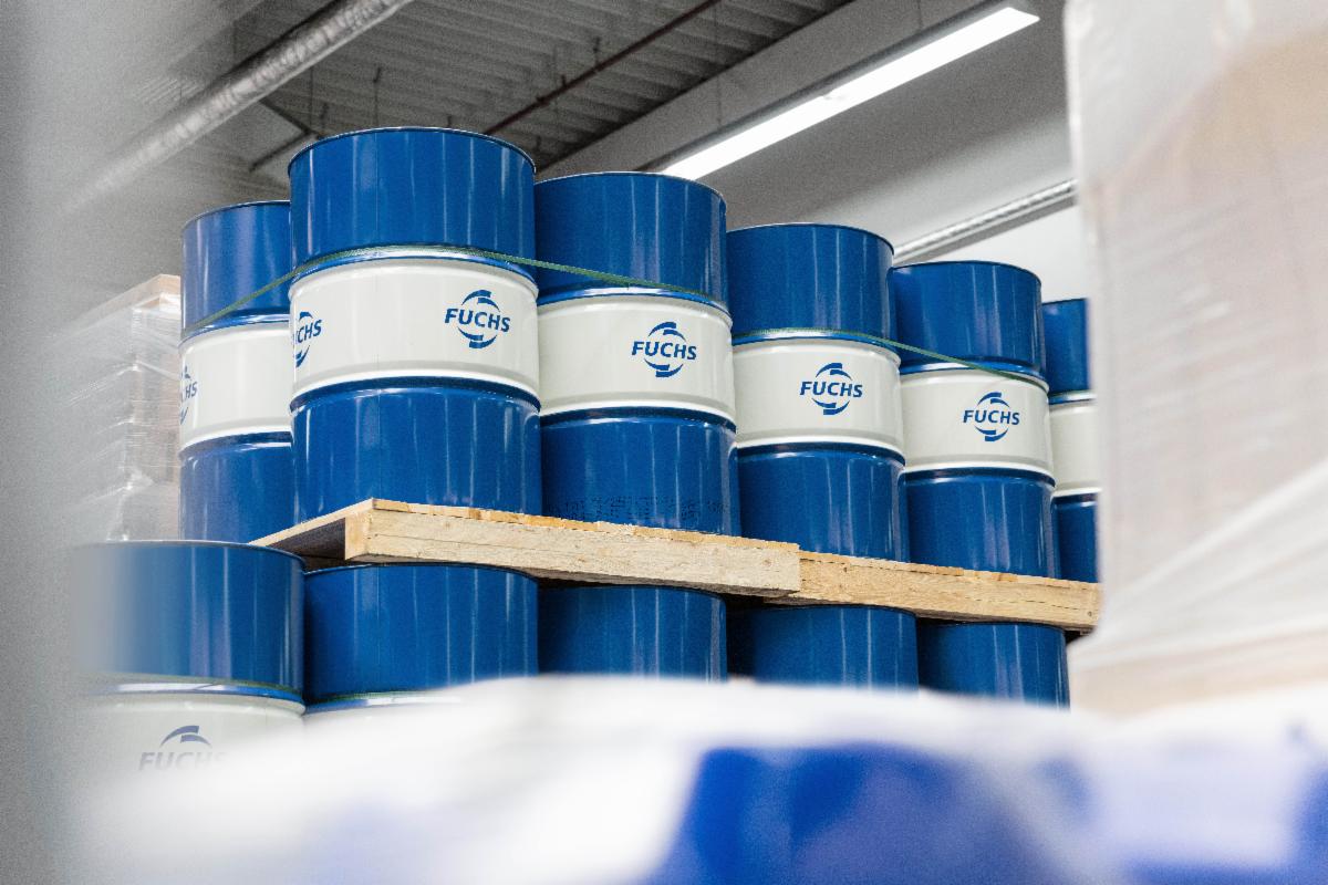 FUCHS highlights RENOLIT CXS CRM/AM Series - Shop Metalworking Technology